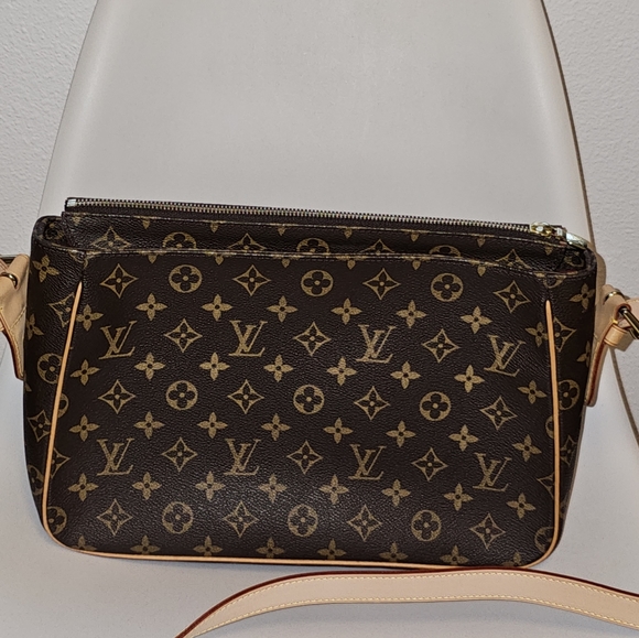 Louis Vuitton | Bags | Authentic Louis Vuitton Crossbody Bag | Poshmark